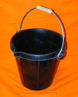 RUBBER BUCKET 3 GALLON HIGH QUALITY - Capco - Castle Broom Engineering Ltd